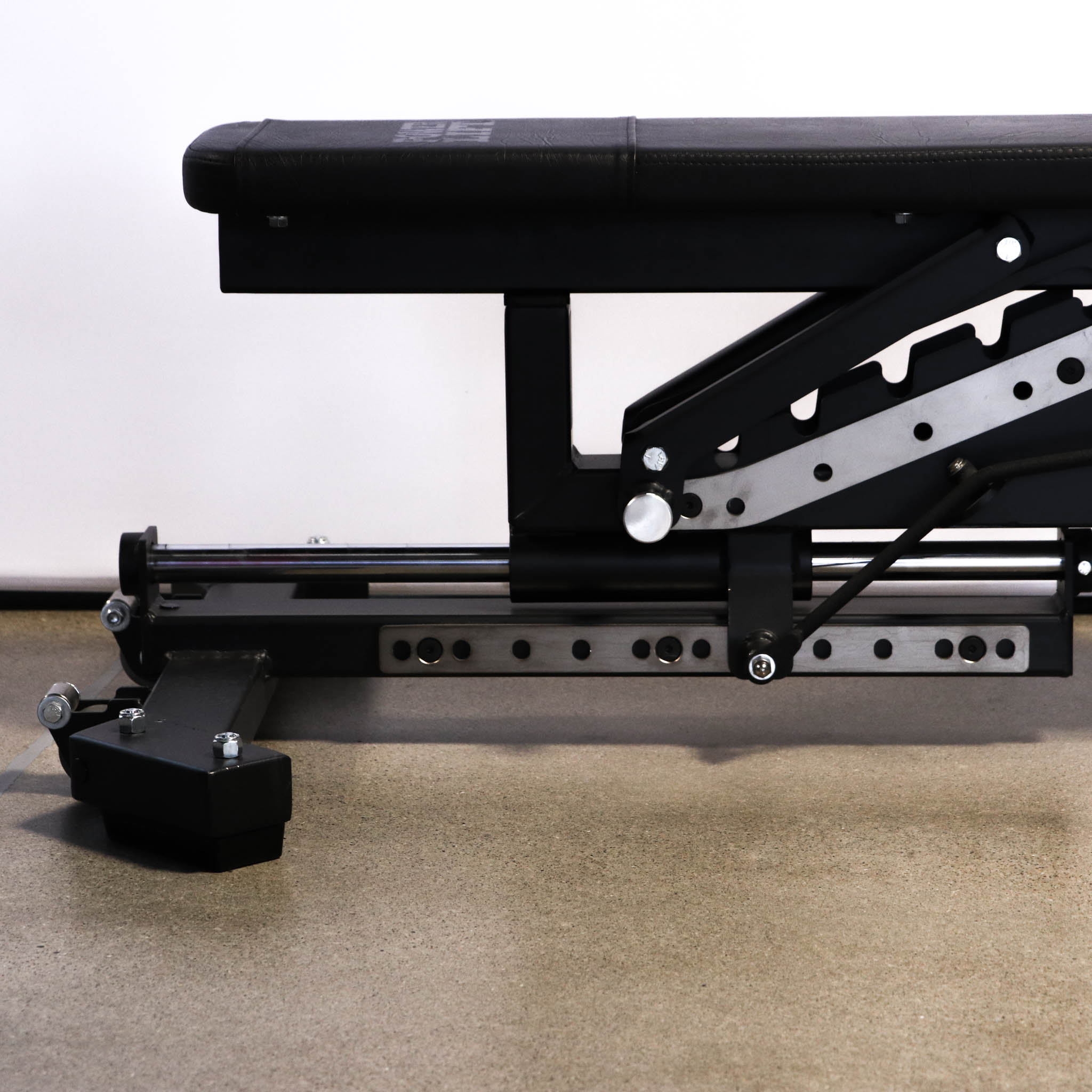 Lever Action Bench | Power Lift