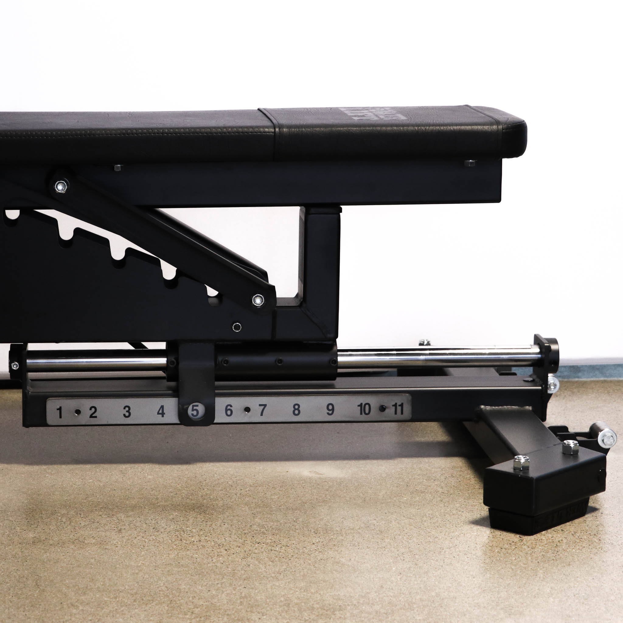 Lever Action Bench | Power Lift